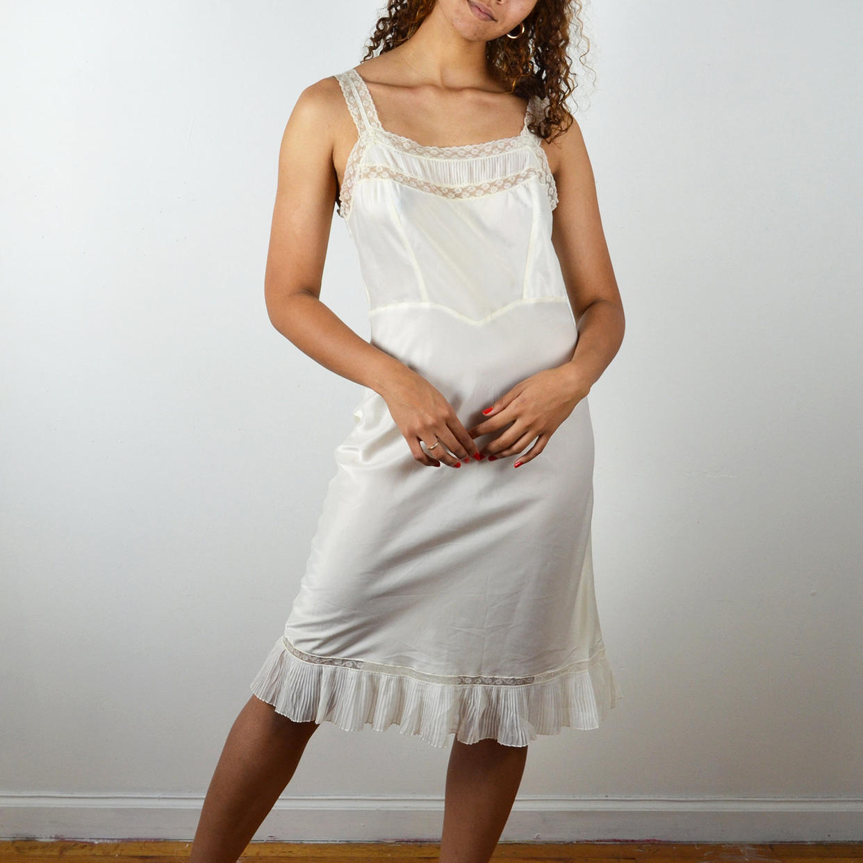 Vintage 40s 50s White Slip / 1950s 1940s Vintage | Erratic Static Vintage - New York, NY | ATTIC