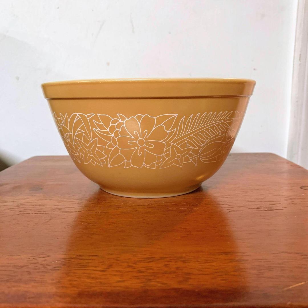 Vintage Pyrex Woodland Round Mixing Bowl 402 | Over the Years | Silver ...