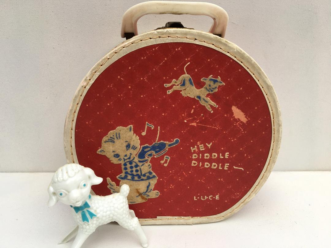 Vintage Luce Child's Suitcase, Doll Carrier, Hey Diddle Diddle Cat ...