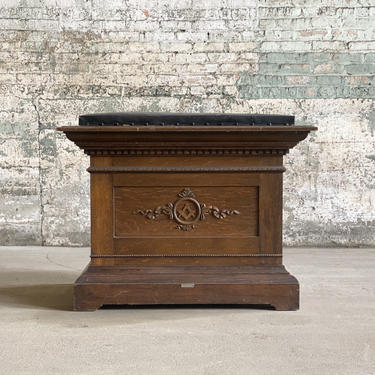 Antique Fraternal Pedastal Masonic Podium Oak Counter Leather | North ...